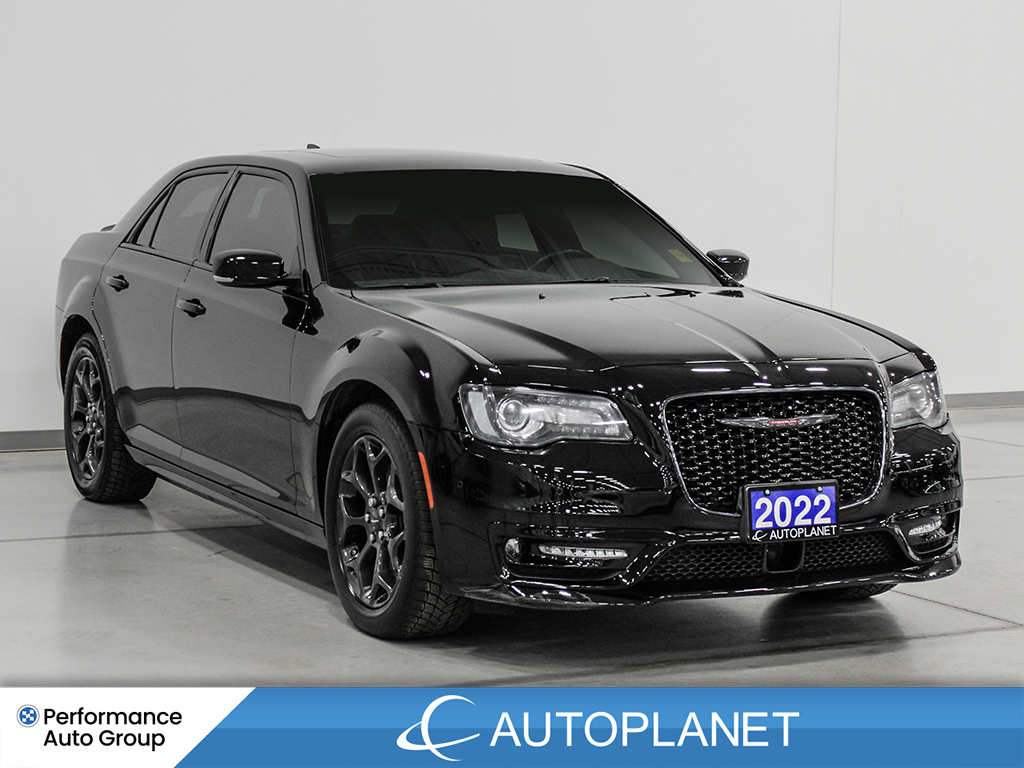 2022 Chrysler 300S AWD, Comfort/SafetyTec Grp, Pano, NEW TIRES! - Brampton