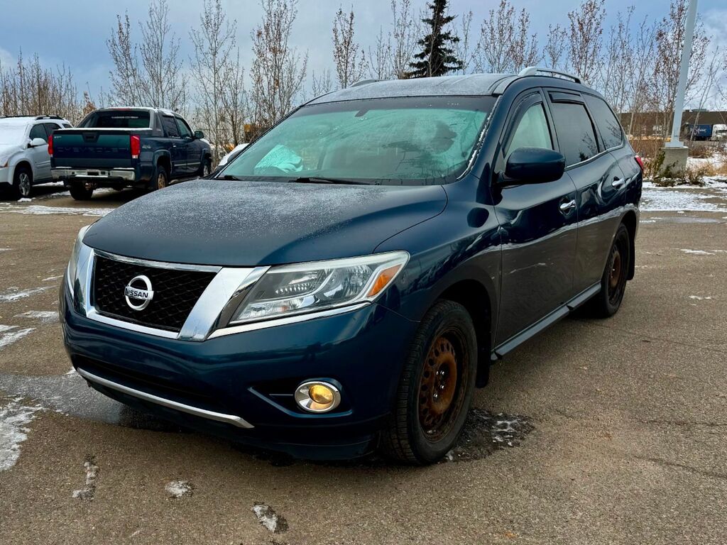 2016 Nissan Pathfinder SV - Edmonton
