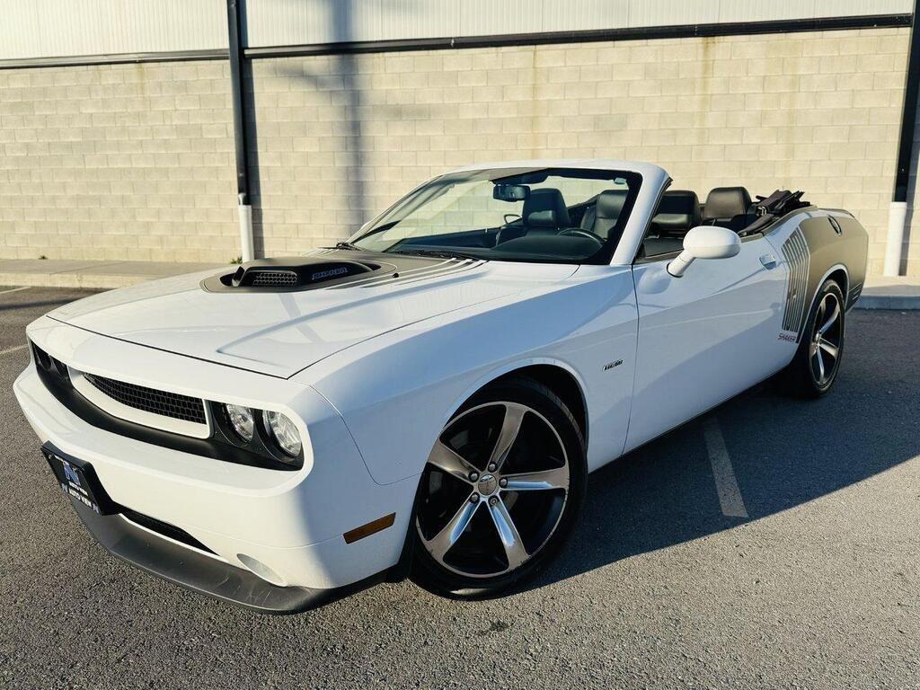 Dodge Challenger 2014 | 62 999 $ | 27 809 km | Décapotable ou cabriolet ...