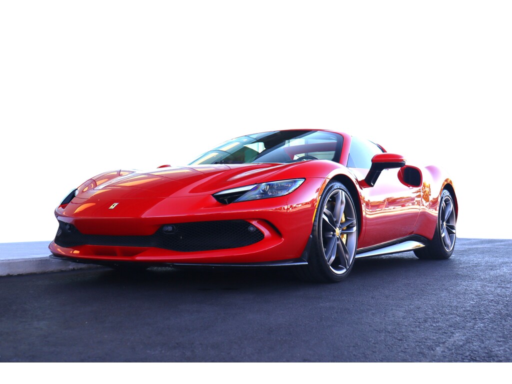 Ferrari 296 GTS 2024 | 549 995 $ | 961 km | Décapotable ou cabriolet ...