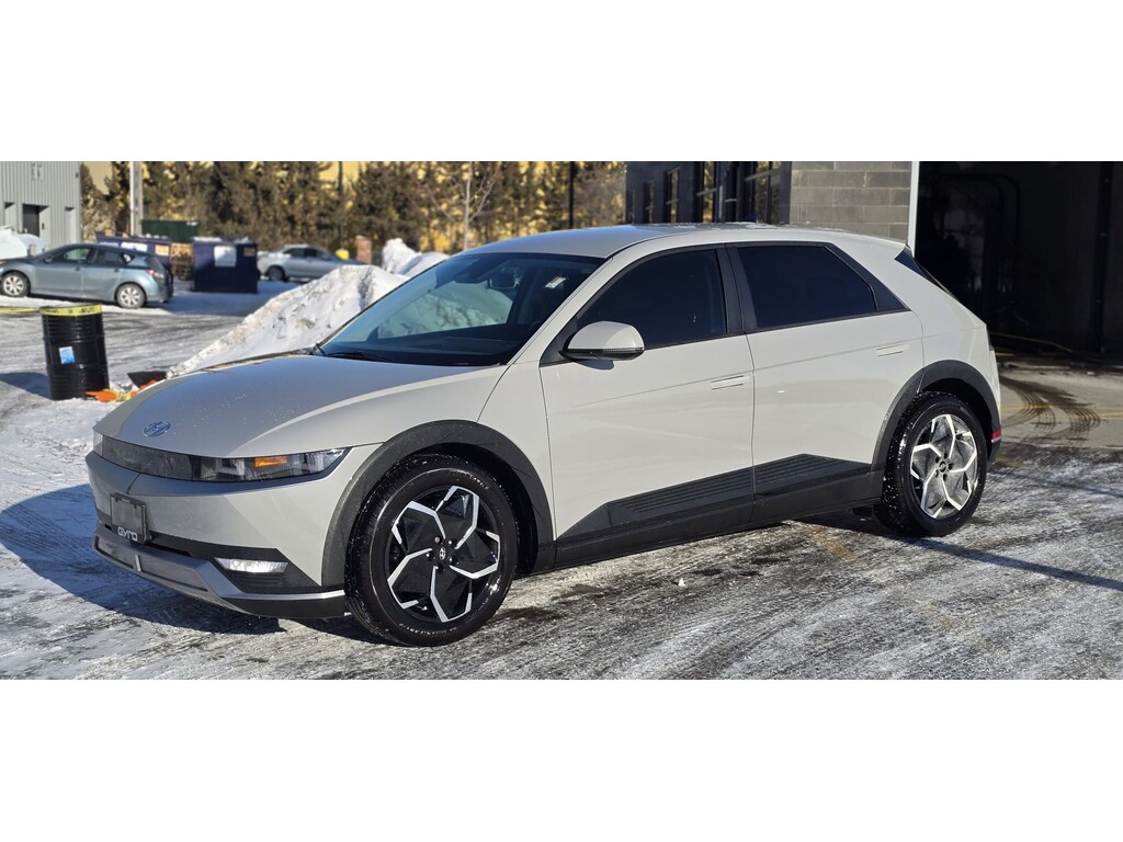 2022 Hyundai IONIQ 5 | $36,399 | 68,775 km | Electric SUV for sale by ...