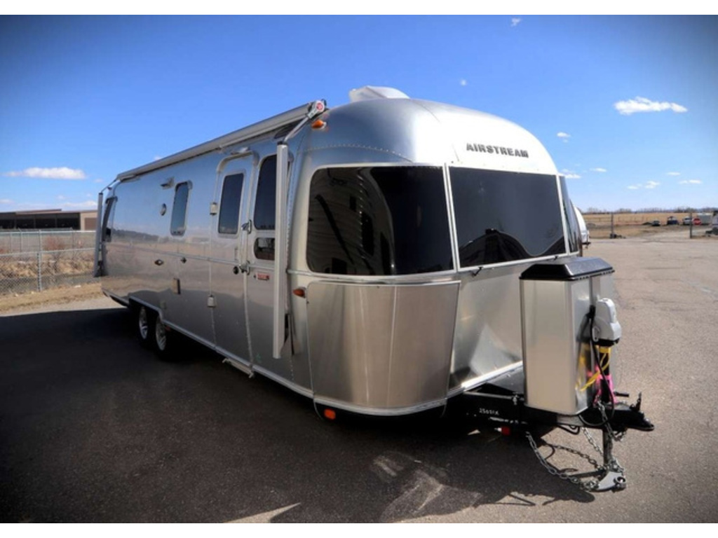 2017 Airstream CLASSIC SERIES | $119,990 | 0 km | for sale by Guarantee ...