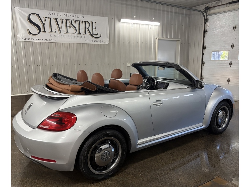 Volkswagen Beetle 2016 | 22 995 $ | 92 939 km | Décapotable ou ...