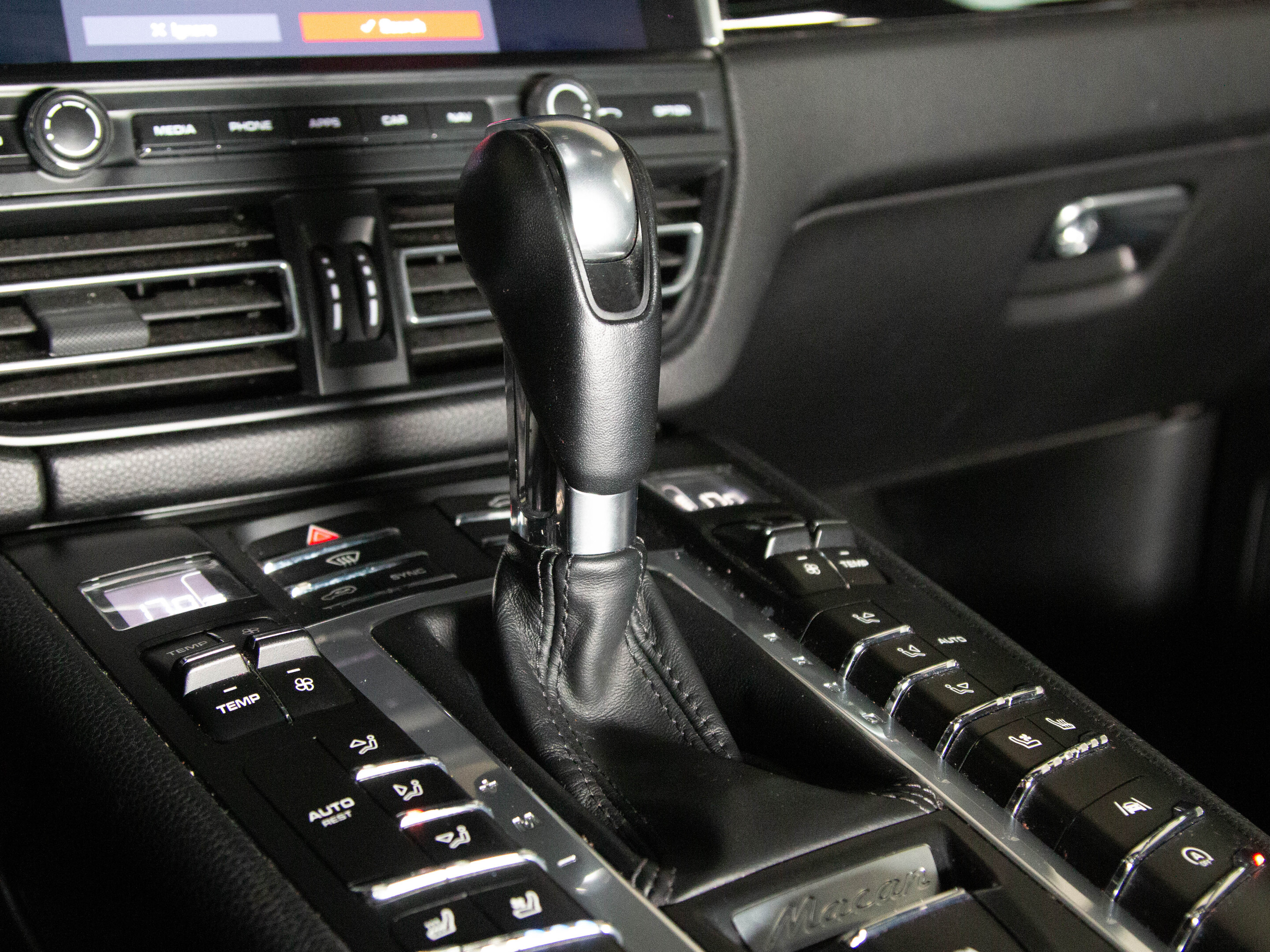 2020 Porsche Macan S | PREMIUM PLUS PACKAGE | BOSE | 20" WHEELS from