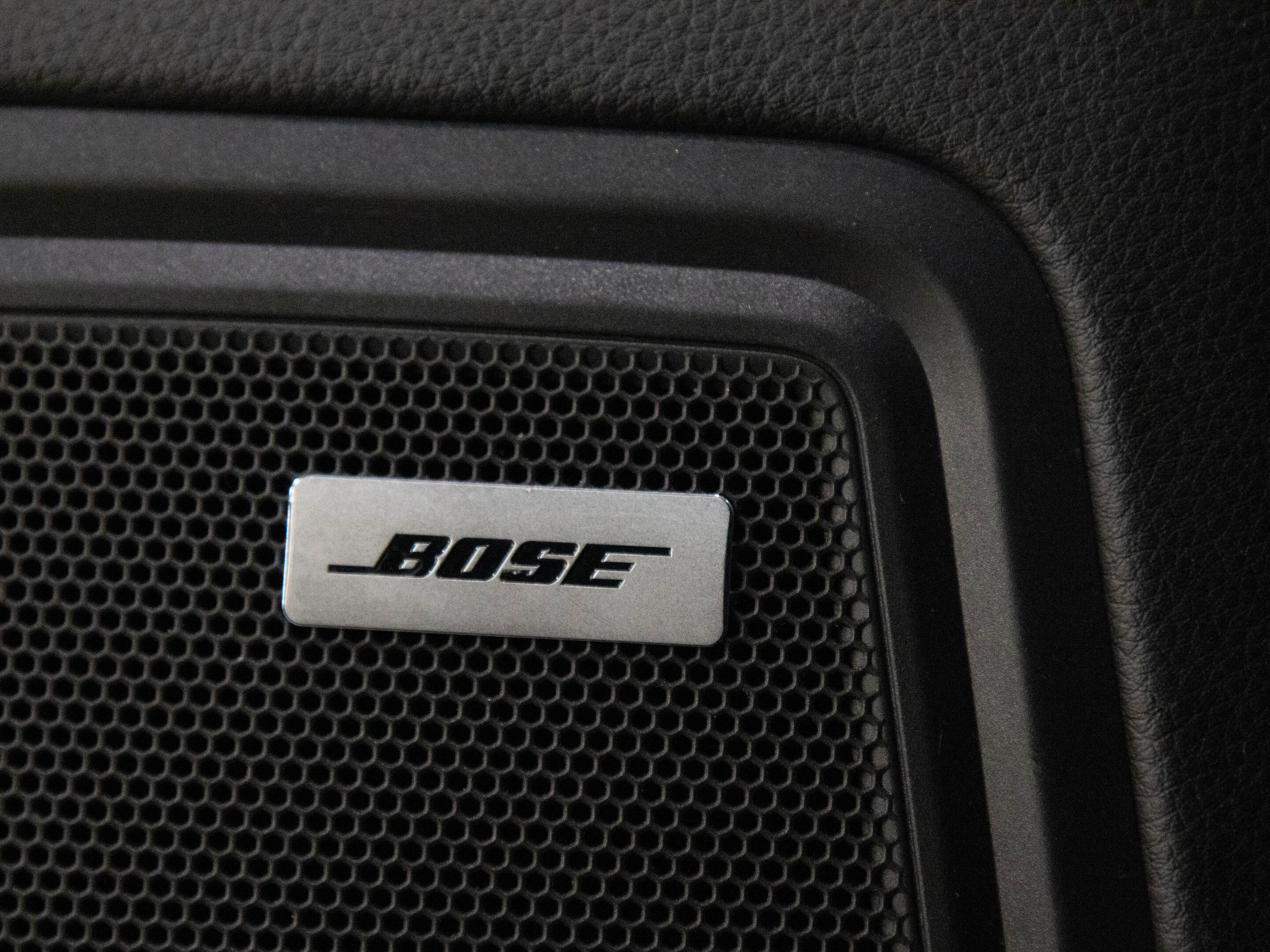 2020 Porsche Macan S | PREMIUM PLUS PACKAGE | BOSE | 20" WHEELS from