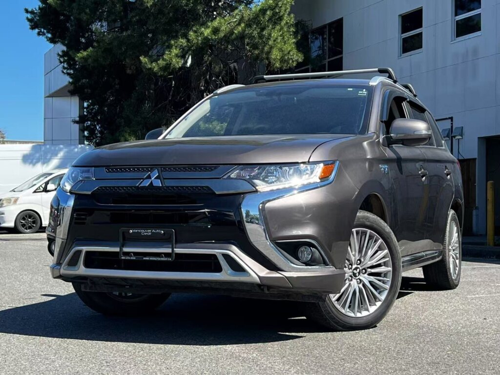 2020 Mitsubishi Outlander PHEV | $22,995 | 93,772 km | Gasoline Hybrid ...