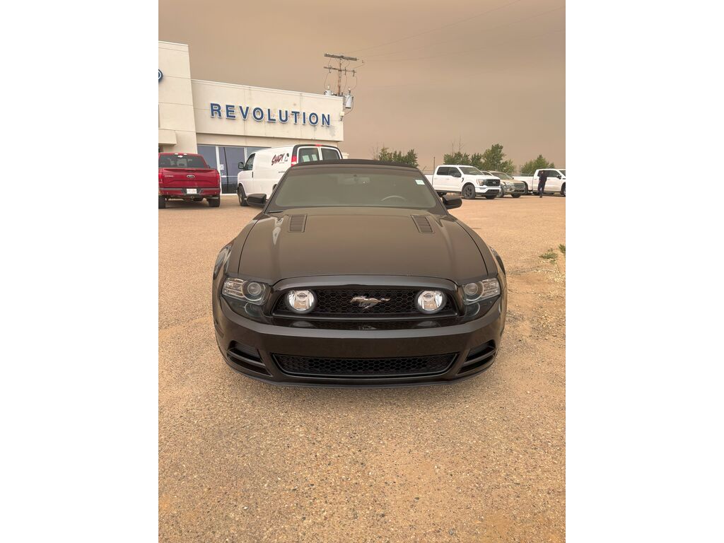 Ford Mustang 2014 | 25 795 $ | 97 415 km | Décapotable ou cabriolet à ...
