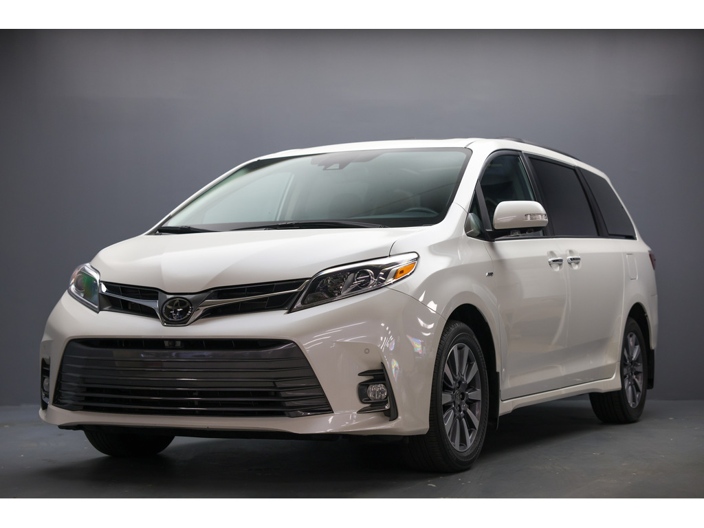 2020 Toyota Sienna | $48,900 | 13,333 km | Gas Minivan for sale by ...