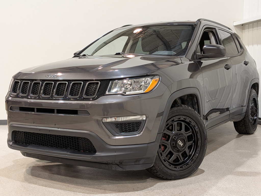 2018 Jeep Compass | $13,999 | 112,032 km | Gas SUV for sale by Entrepôt ...