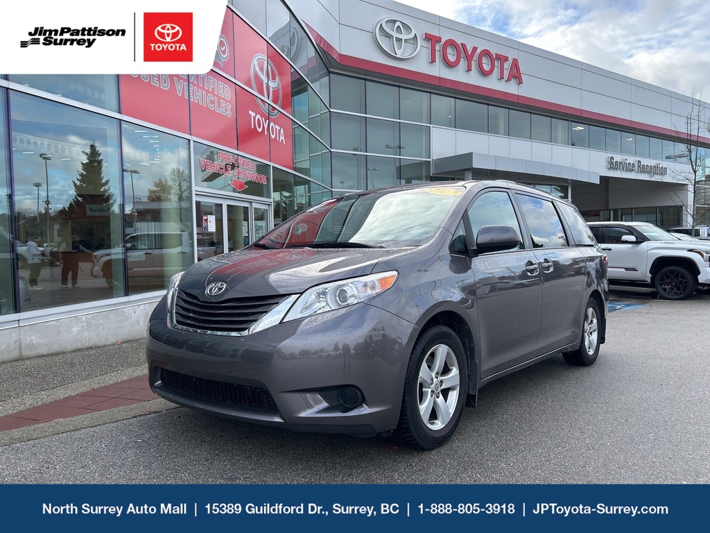 2017 Toyota Sienna | $24,888 | 105,352 km | Gas Minivan for sale by Jim ...