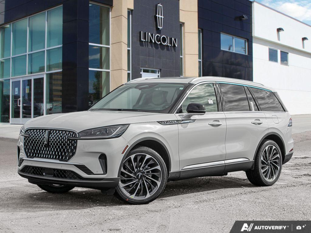 2026 Lincoln Aviator Reserve - Full Rear Console from the USA