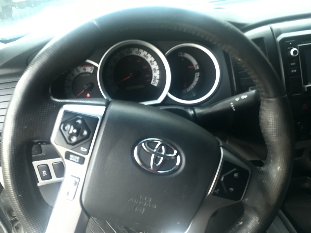 2015 Toyota 2WD Compact Pickups | $12,999 | 186,000 km | Gasoline Truck ...
