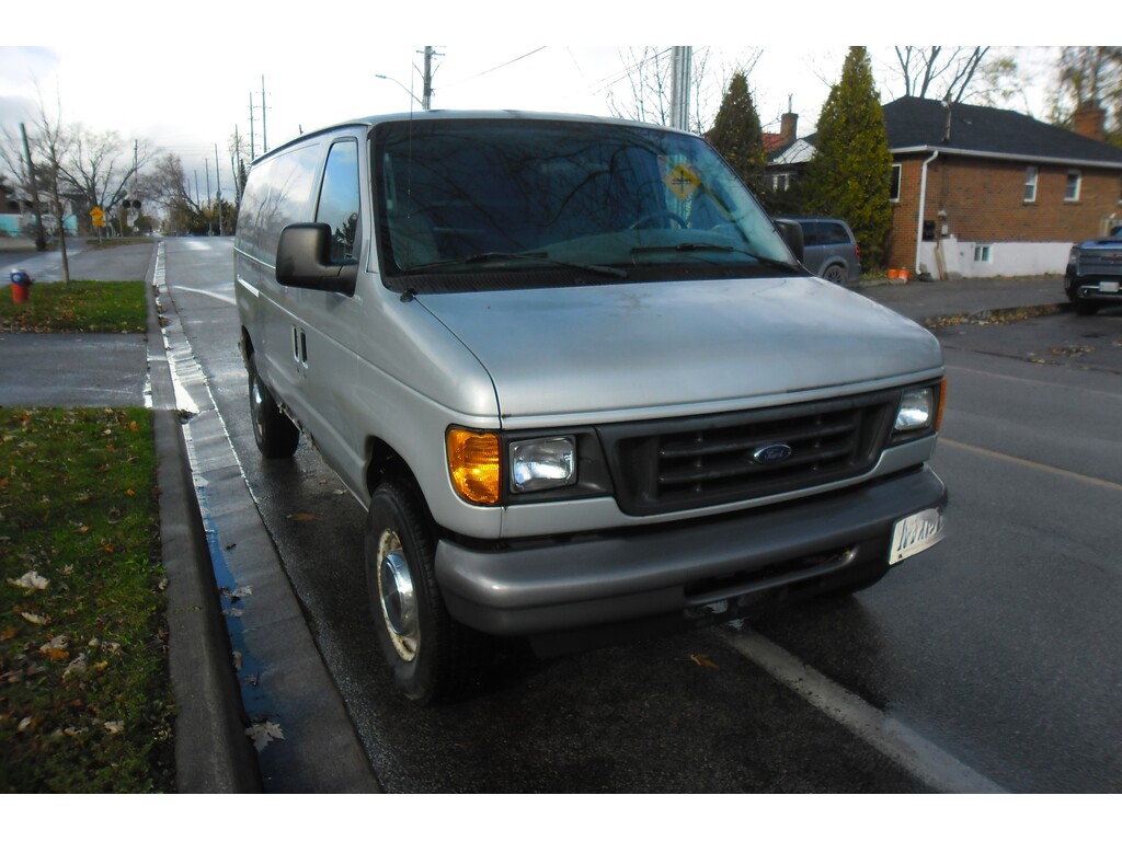 2006 Ford E-Series Cargo Van - Etobicoke