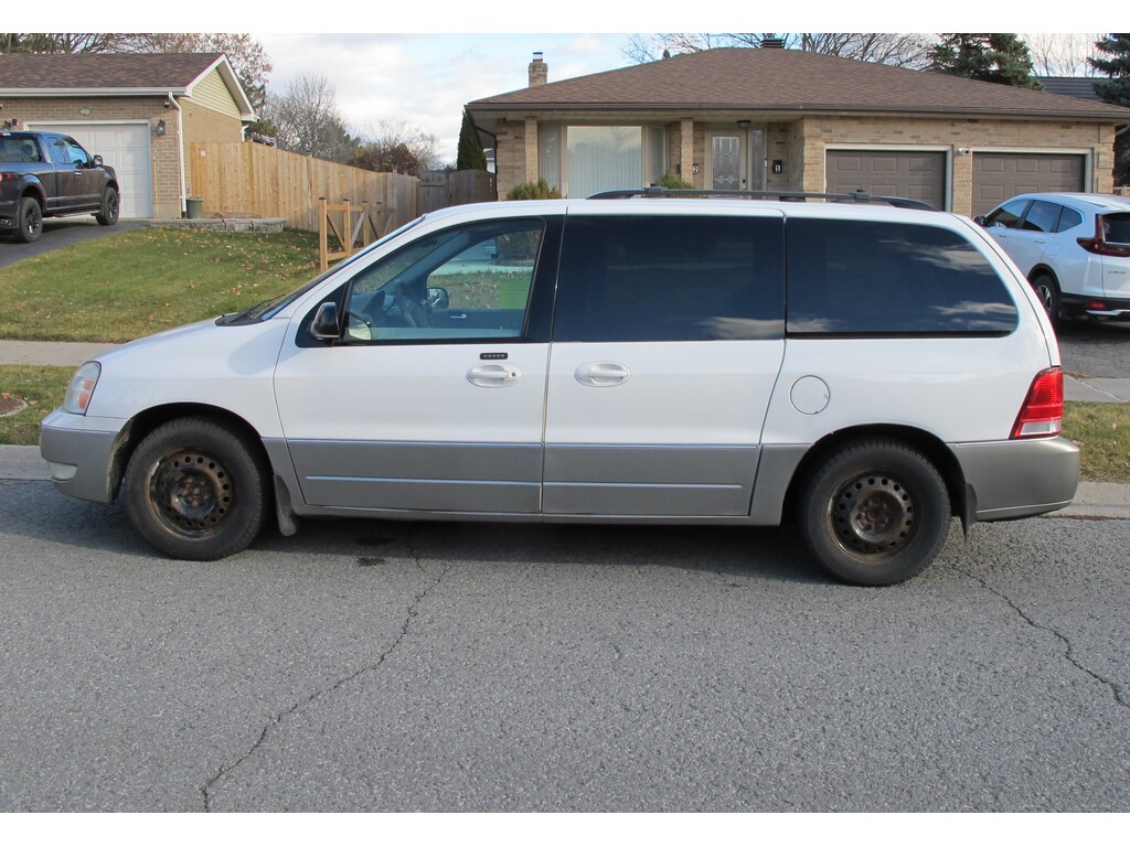 2005 Ford Freestar 4dr Limited - Kingston