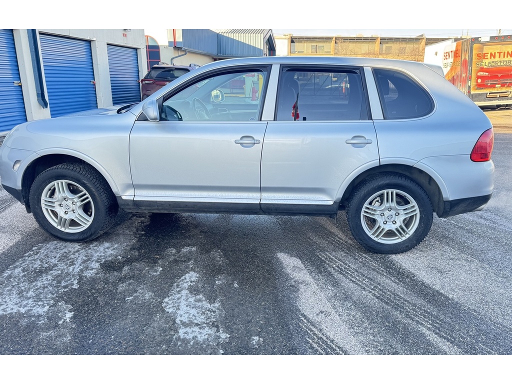 2003 Porsche Cayenne S - Calgary