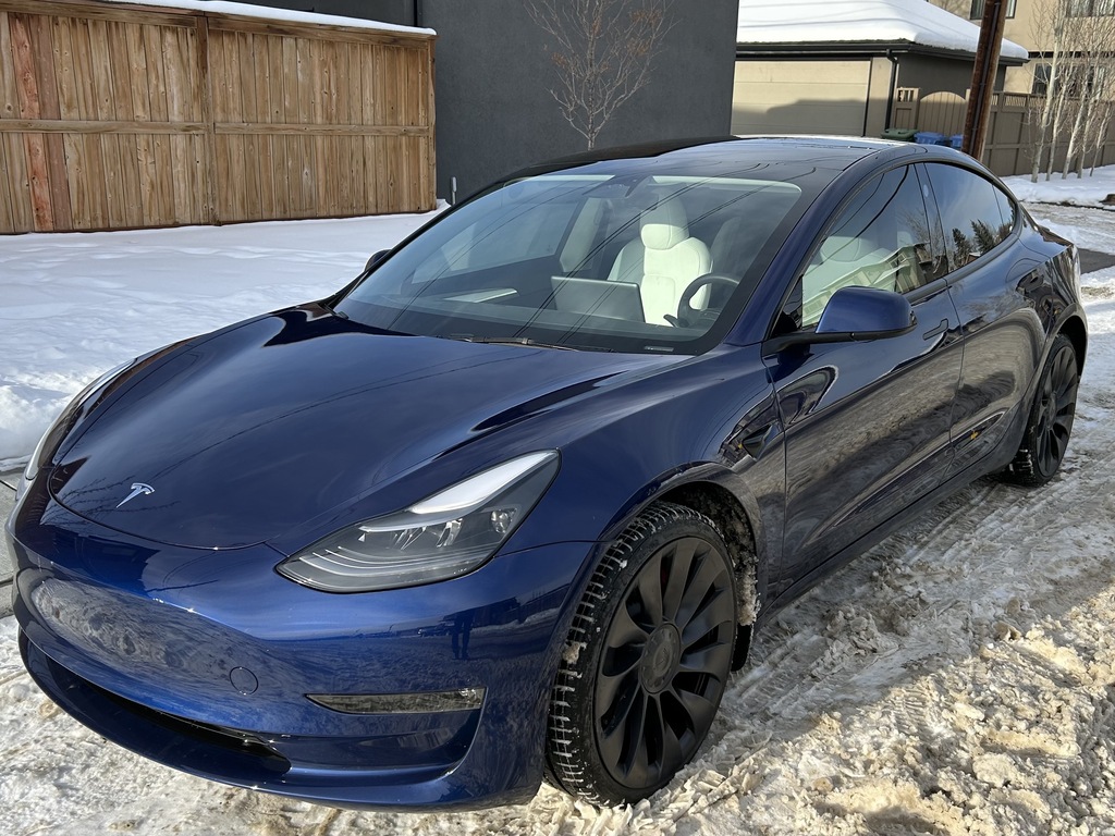 2023 Tesla Model 3 Performance AWD - Calgary