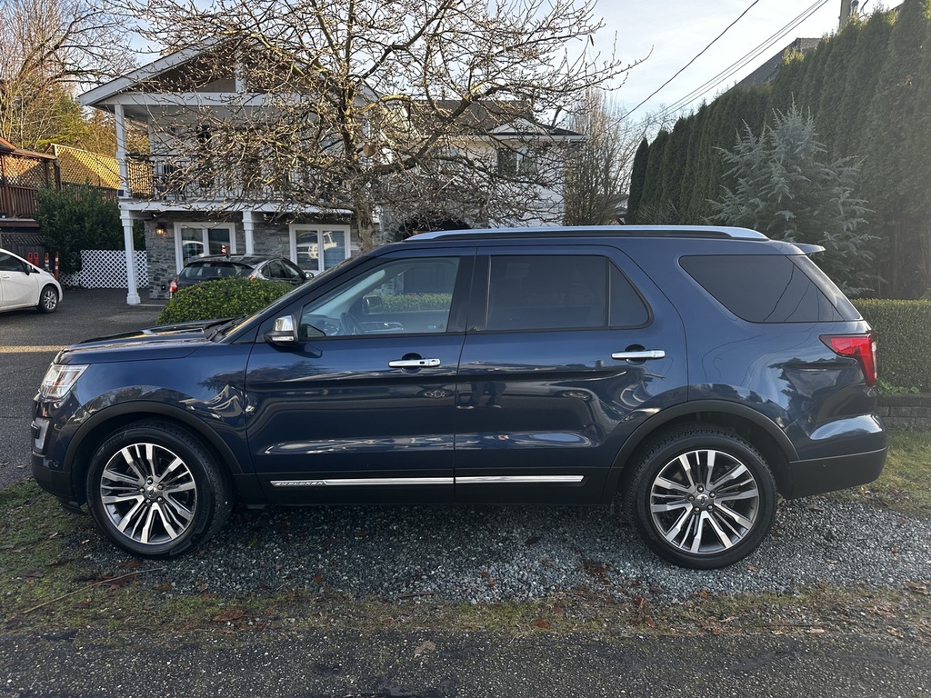 2017 Ford Explorer 4WD 4dr Platinum - Langley