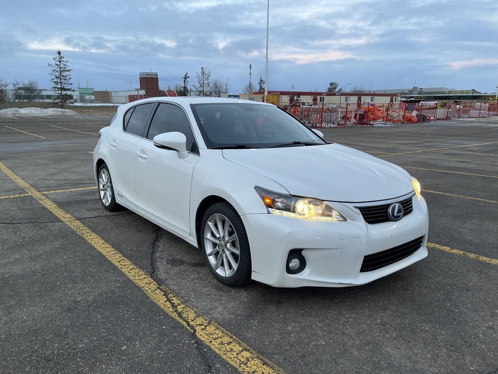 2012 Lexus CT 200h FWD 4dr Hybrid - Calgary