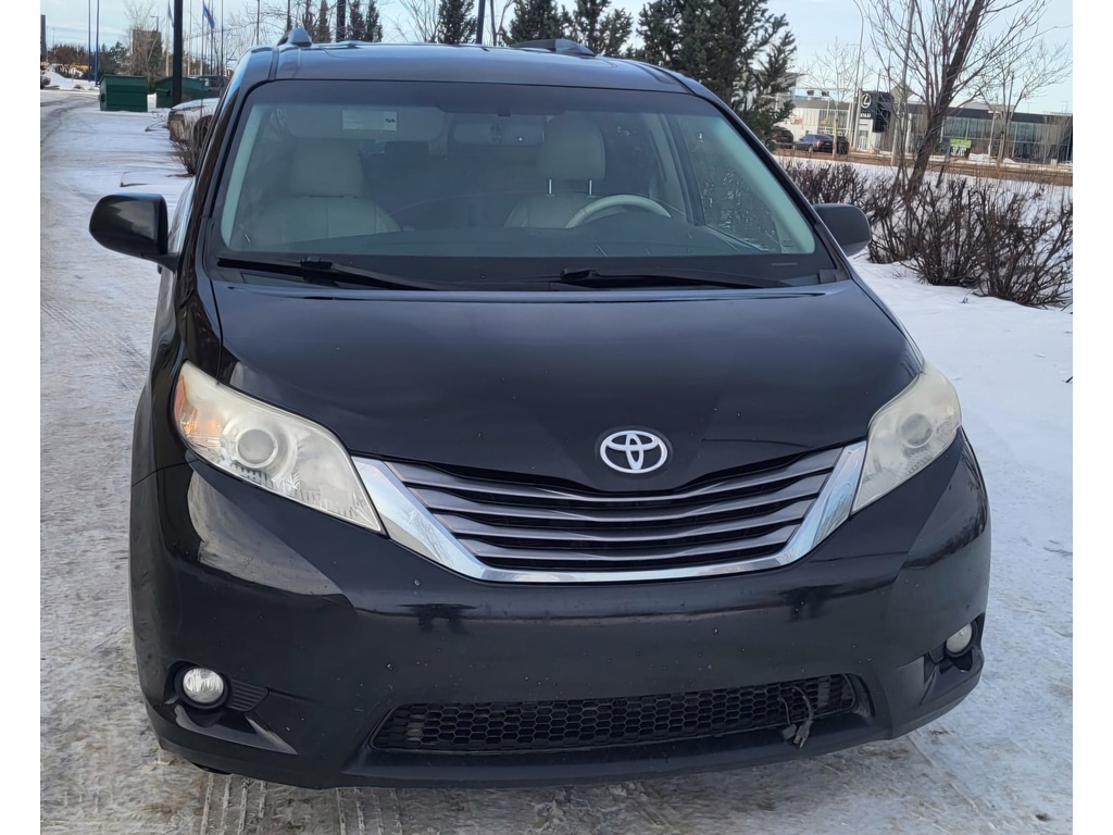 2011 Toyota Sienna 5dr V6 XLE 7-Pass FWD - Edmonton