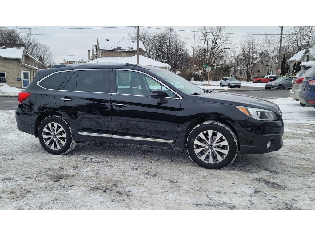 2017 Subaru Outback 5dr Wgn CVT 2.5i Touring w-Tech Pkg - Cambridge