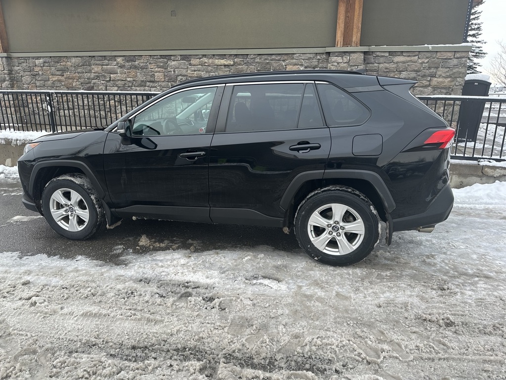 2020 Toyota RAV4 XLE AWD - Calgary
