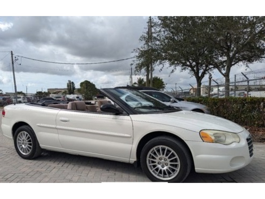 2004 Chrysler Sebring 2004 2dr Convertible LXi - Maple Ridge