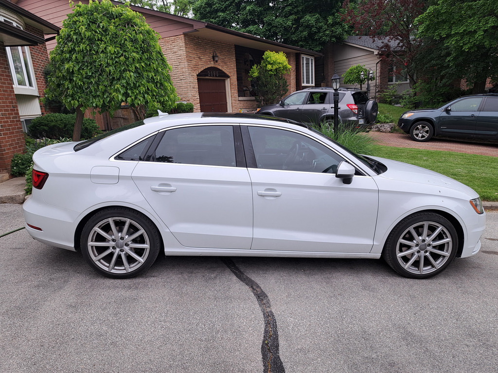 2015 Audi A3 4dr Sdn quattro 2.0T Komfort - Burlington