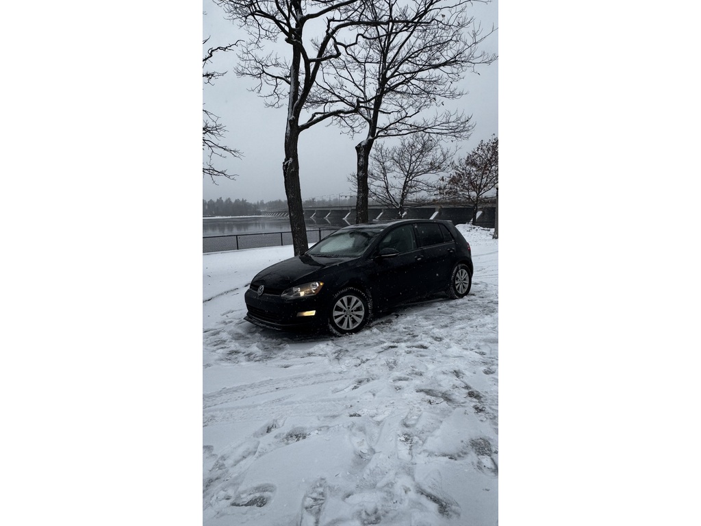 2015 Volkswagen Golf | $10,500 | 167,000 km | Gasoline Hatchback for ...