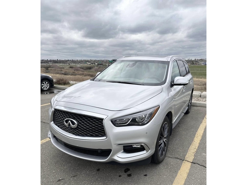 2016 Infiniti QX60 | $16,400 | 187,900 km | Gasoline Vehicle for sale by Private Seller ...