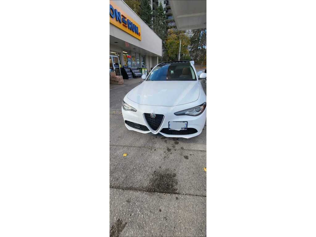 2018 Alfa Romeo Giulia | $25,000 | 70,000 km | Gasoline Sedan for sale ...