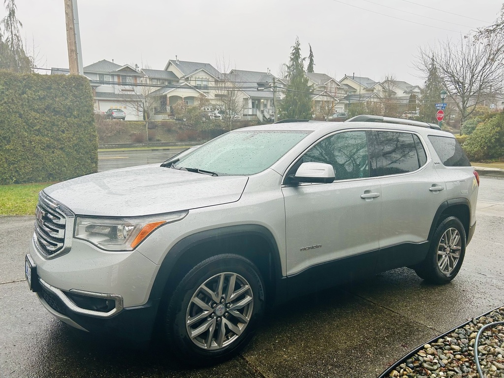 2017 GMC Acadia | $20,000 | 106,000 km | Gasoline Vehicle for sale by ...