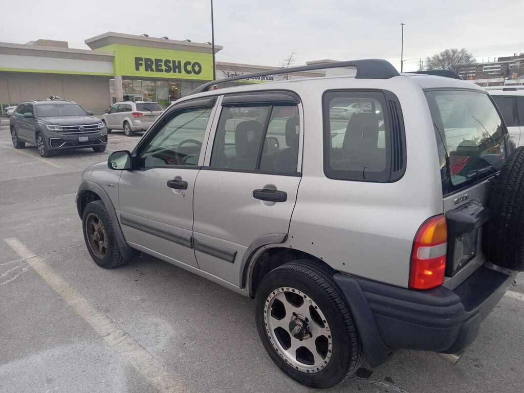 2004 Suzuki Vitara | $3,200 | 240 km | Gasoline Vehicle for sale by ...