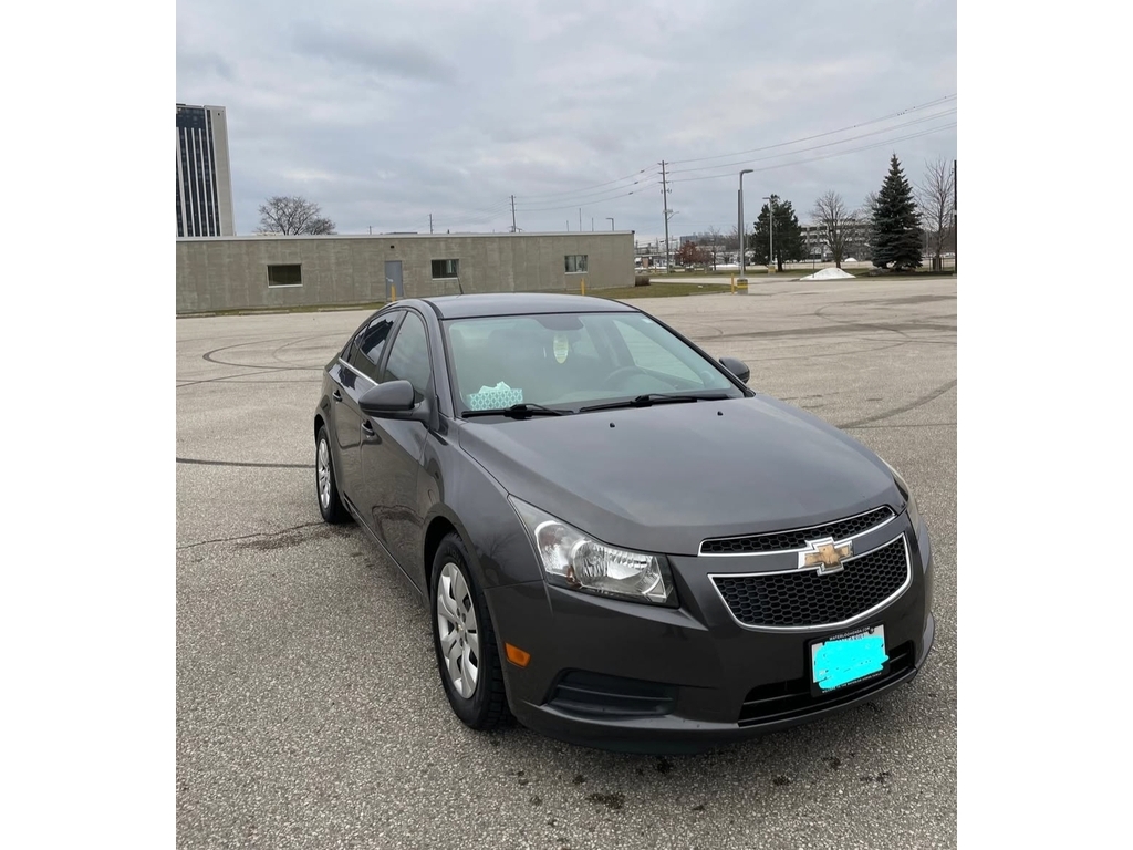 2014 Chevrolet Cruze | $2,300 | 220,000 km | Gasoline Sedan for sale by ...