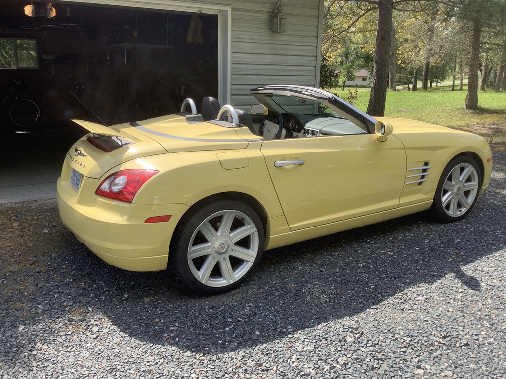 2005 Chrysler Crossfire | $11,500 | 113,500 km | Gasoline Convertible ...