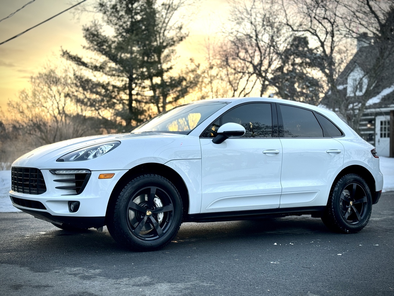 2016 Porsche Macan AWD 4dr S from the USA