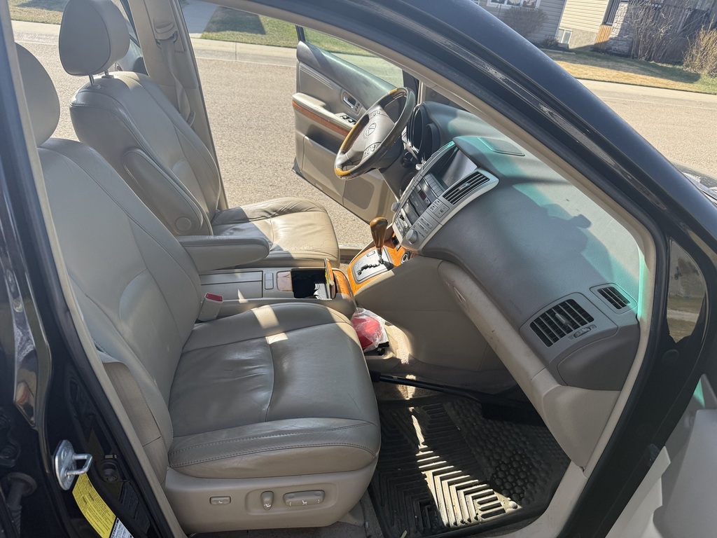 2008 Lexus RX | $8,500 | 165,000 km | Vehicle for sale by Private ...