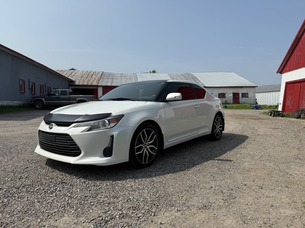 Scion tC 2015 | 12 000 $ | 129 000 km | Coupé à essence en vente par un ...