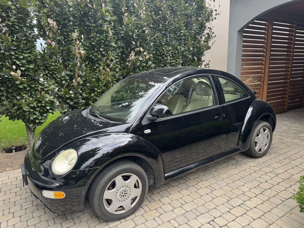 2000 Volkswagen Beetle | $2,500 | 157,644 km | Gasoline Hatchback for ...