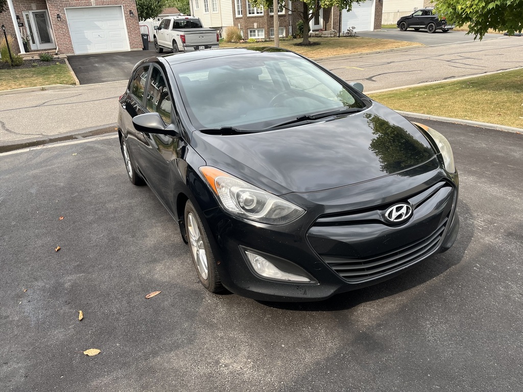 Hyundai Elantra GT 2015 | 5 900 $ | 221 100 km | Hatchback à essence en vente par un vendeur ...